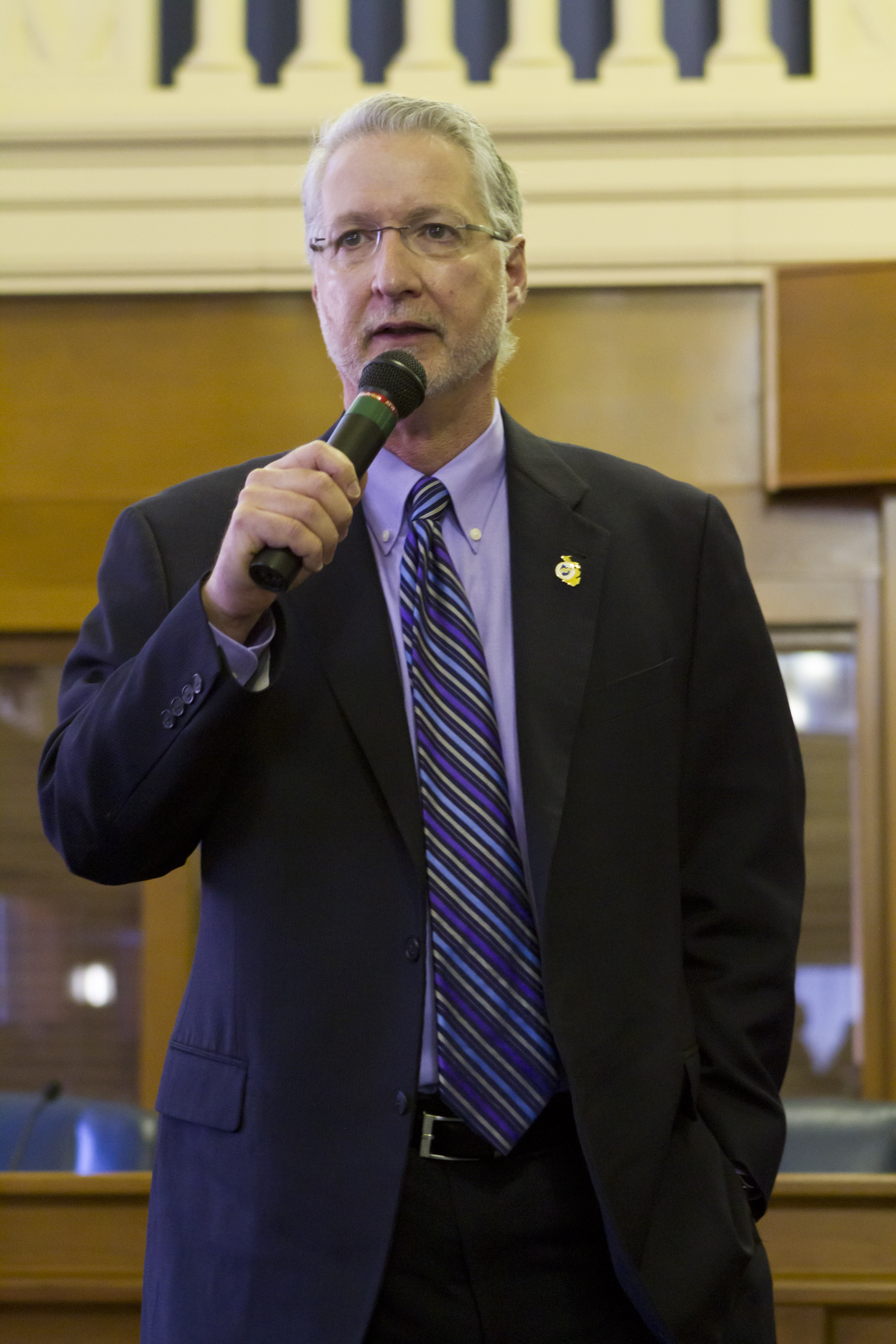 Detroit Teachers' Pay Frozen, But Union Officials Get Big Raises ...