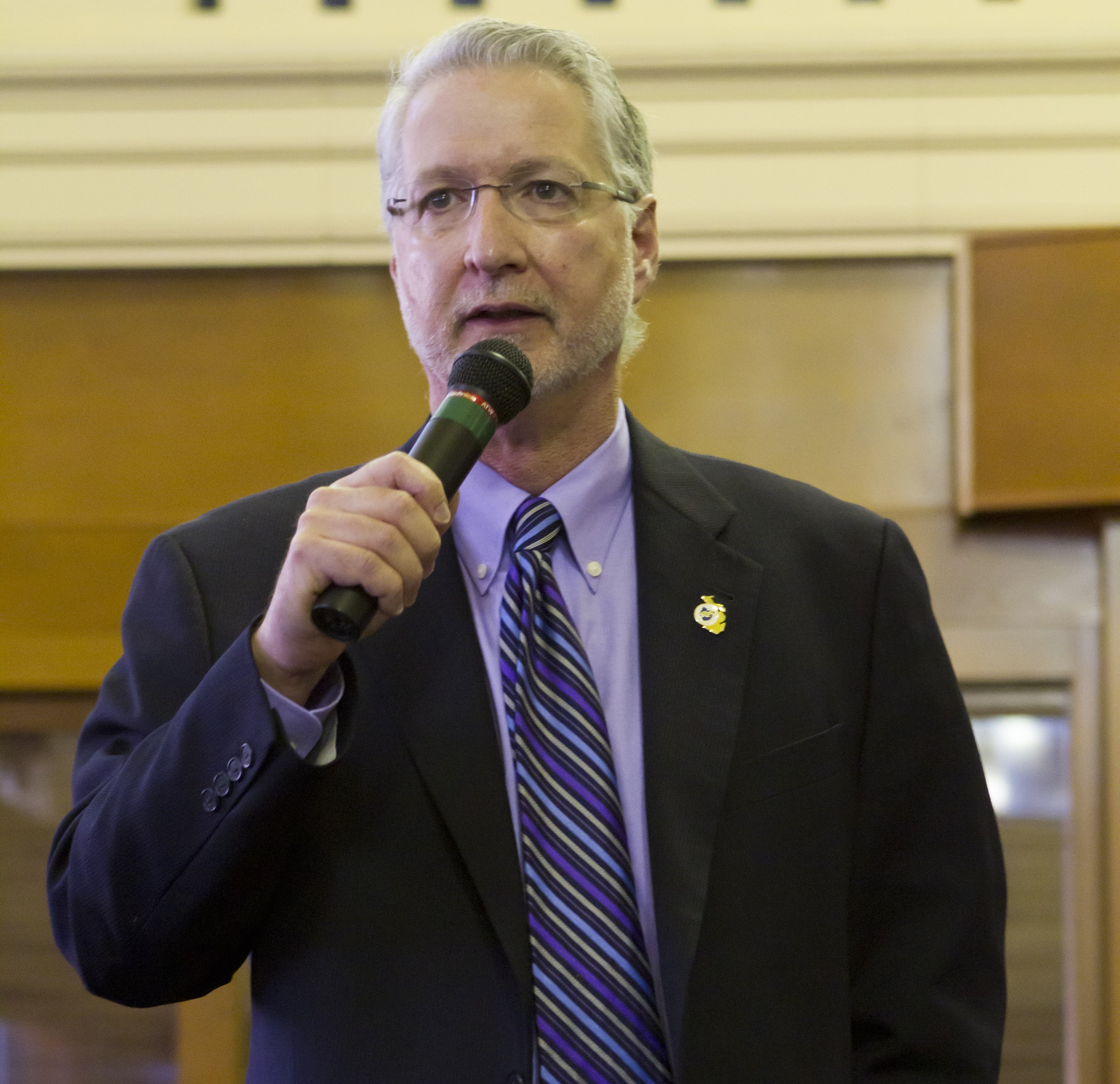 Detroit Teachers' Pay Frozen, But Union Officials Get Big Raises ...