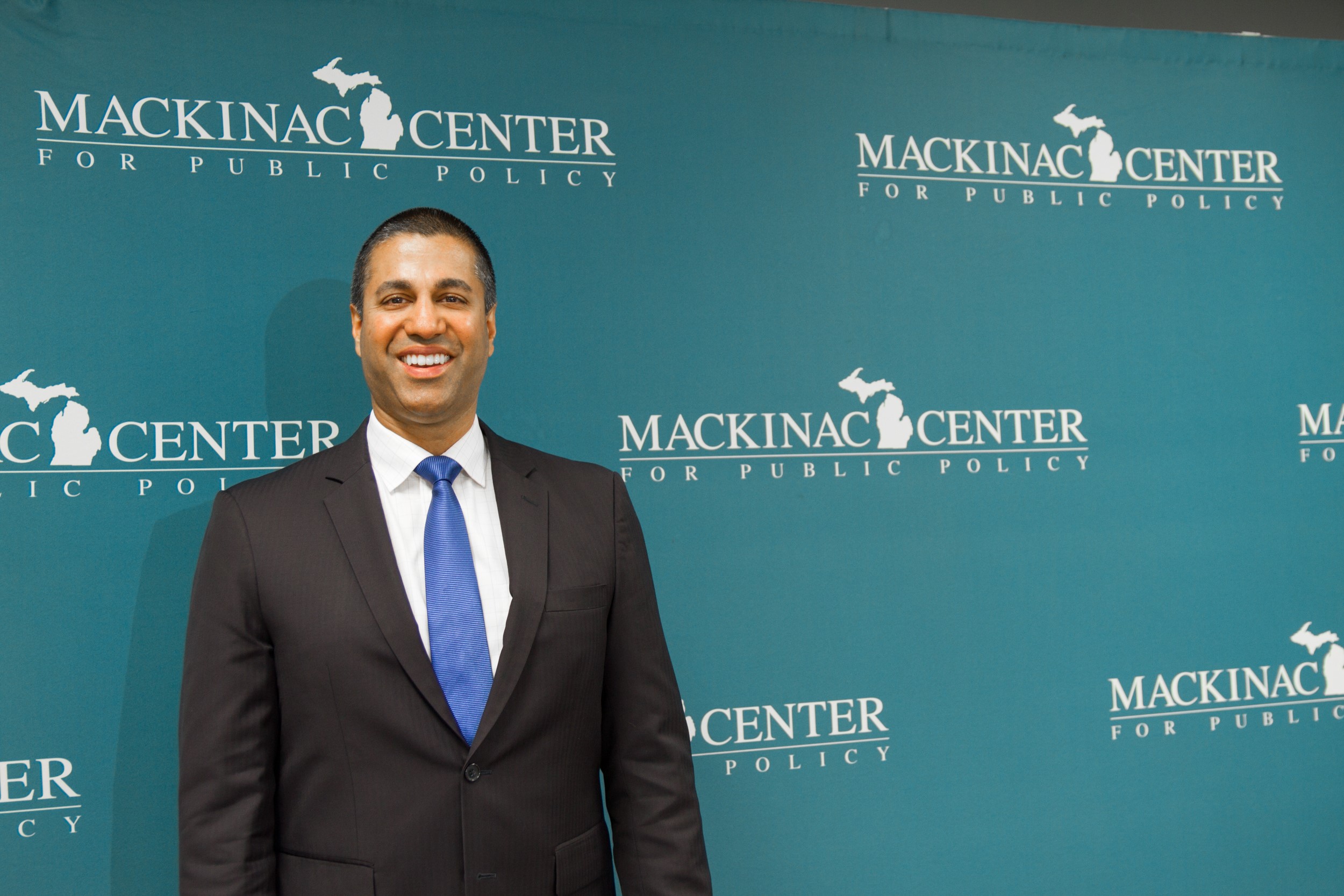 FCC Chairman Denounces State, Local Obstacles To Faster Internet ...