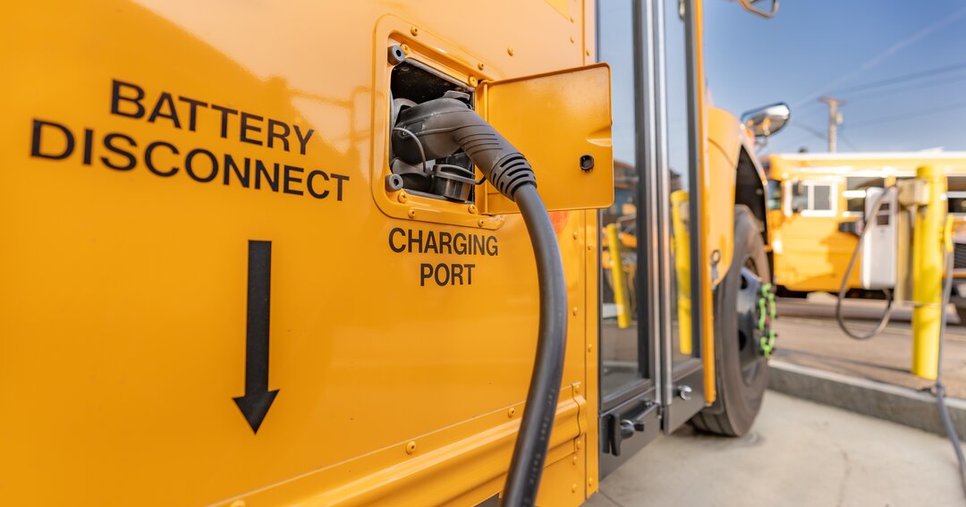 Michigan pays $125M in electric school bus grants – Michigan Capitol ...